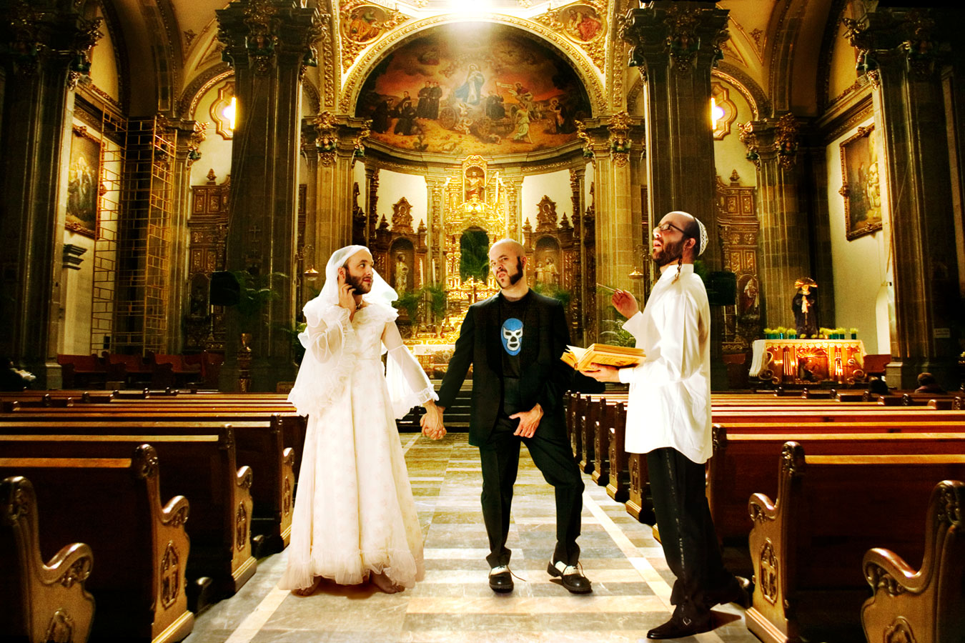 Fernando Montiel Klint: Construcciones que desafían la realidad ...